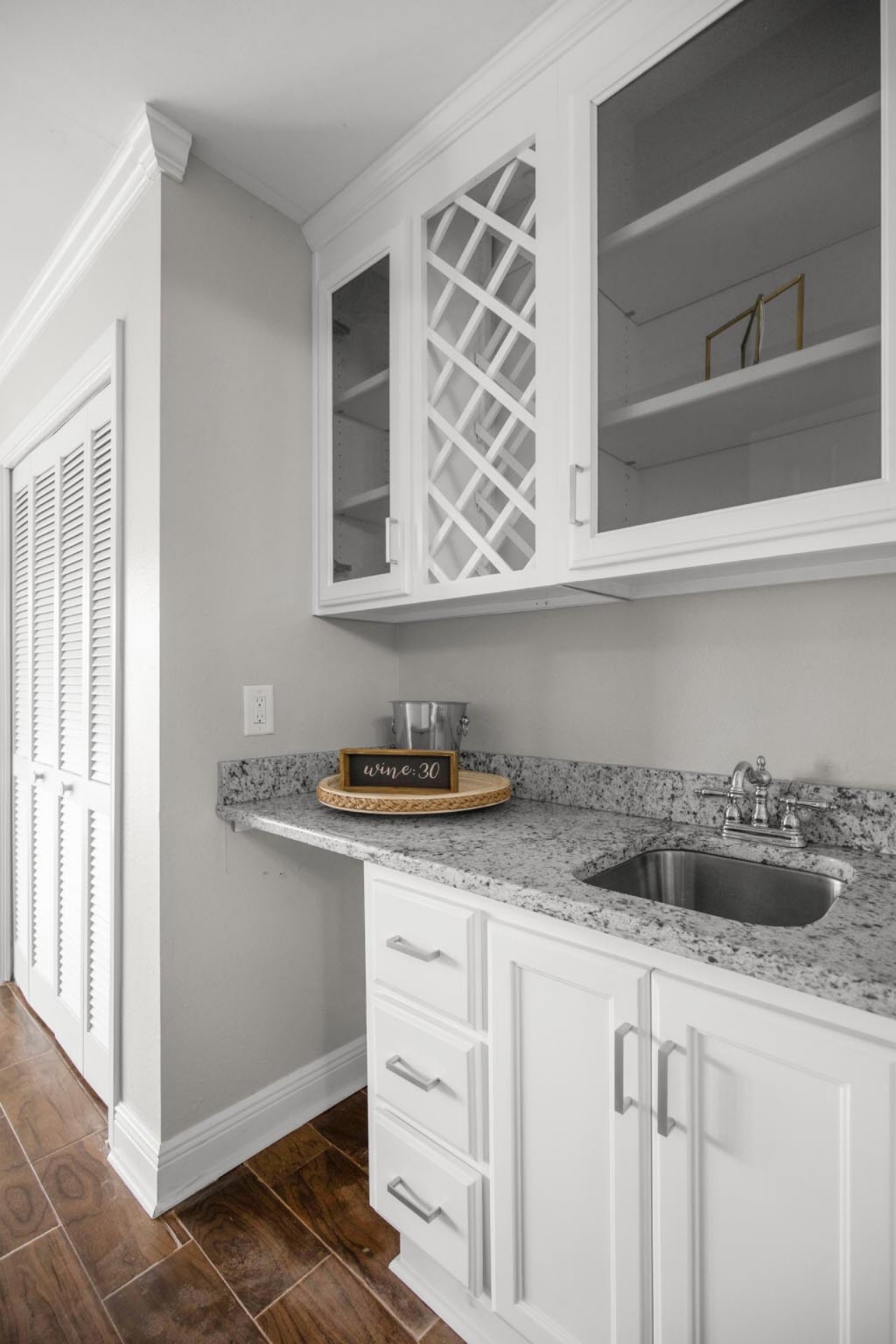 Enjoy the Seabreeze Condo at Portside - Vacation Rentals By Owner ...